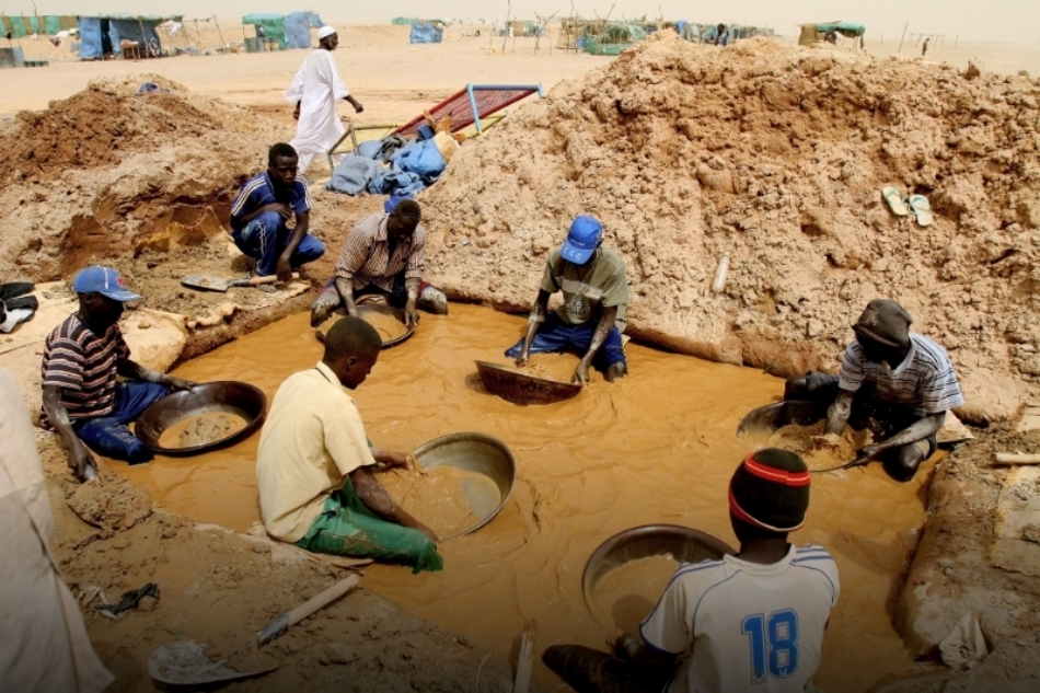 Sudan introduces measures to regulate traditional mining and curb smuggling