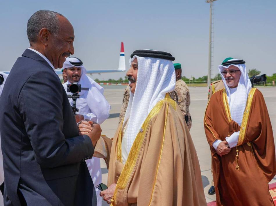 Sudan's Burhan meets Bahrain King to discuss ceasefire efforts